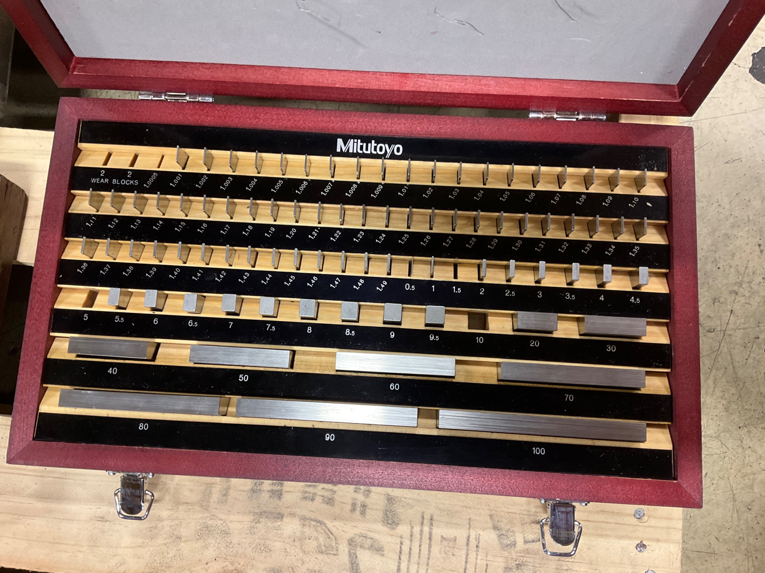 BULK QTY OF MITUTOYO GAUGE BLOCK SETS