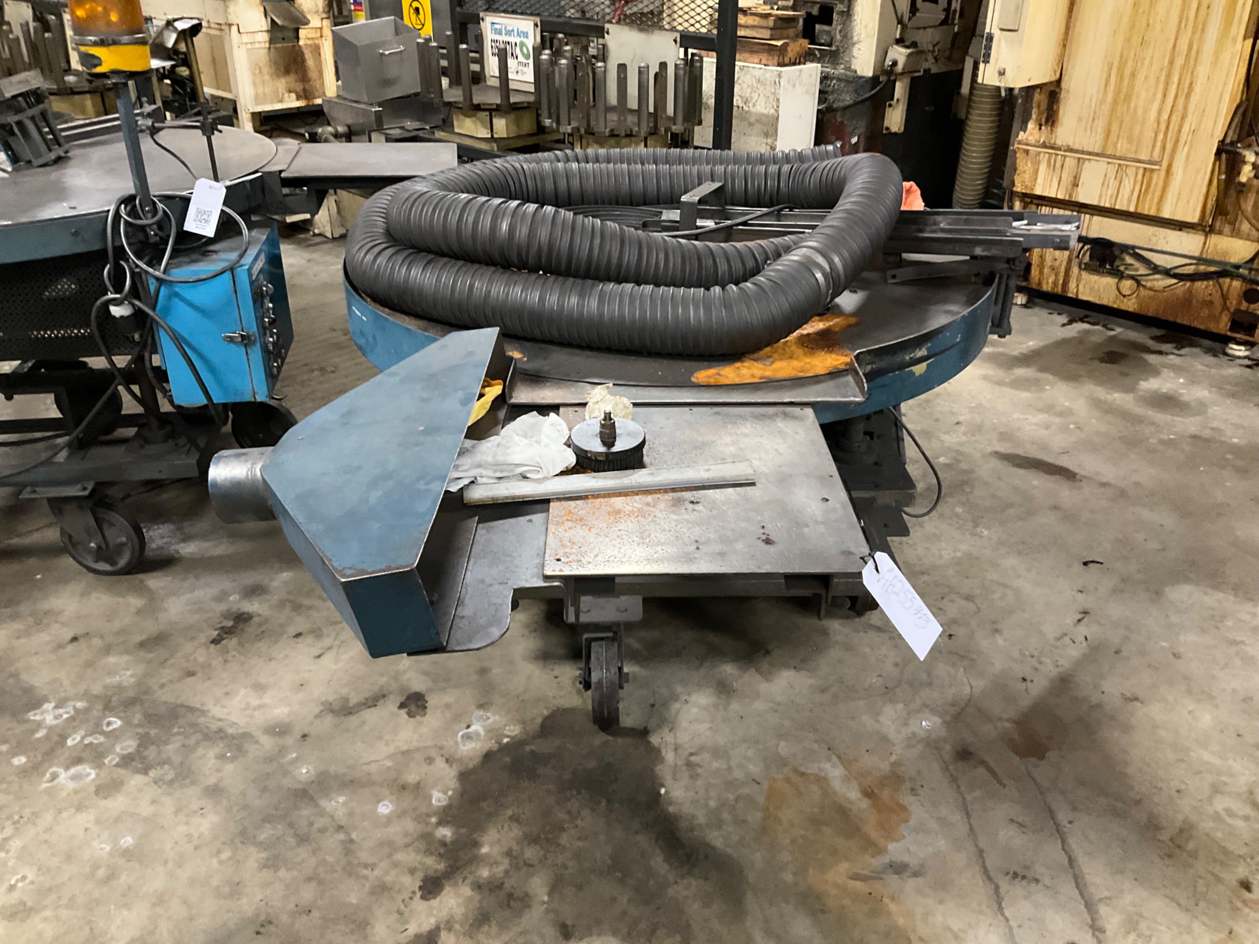 QTY 2: FEEDER TABLES