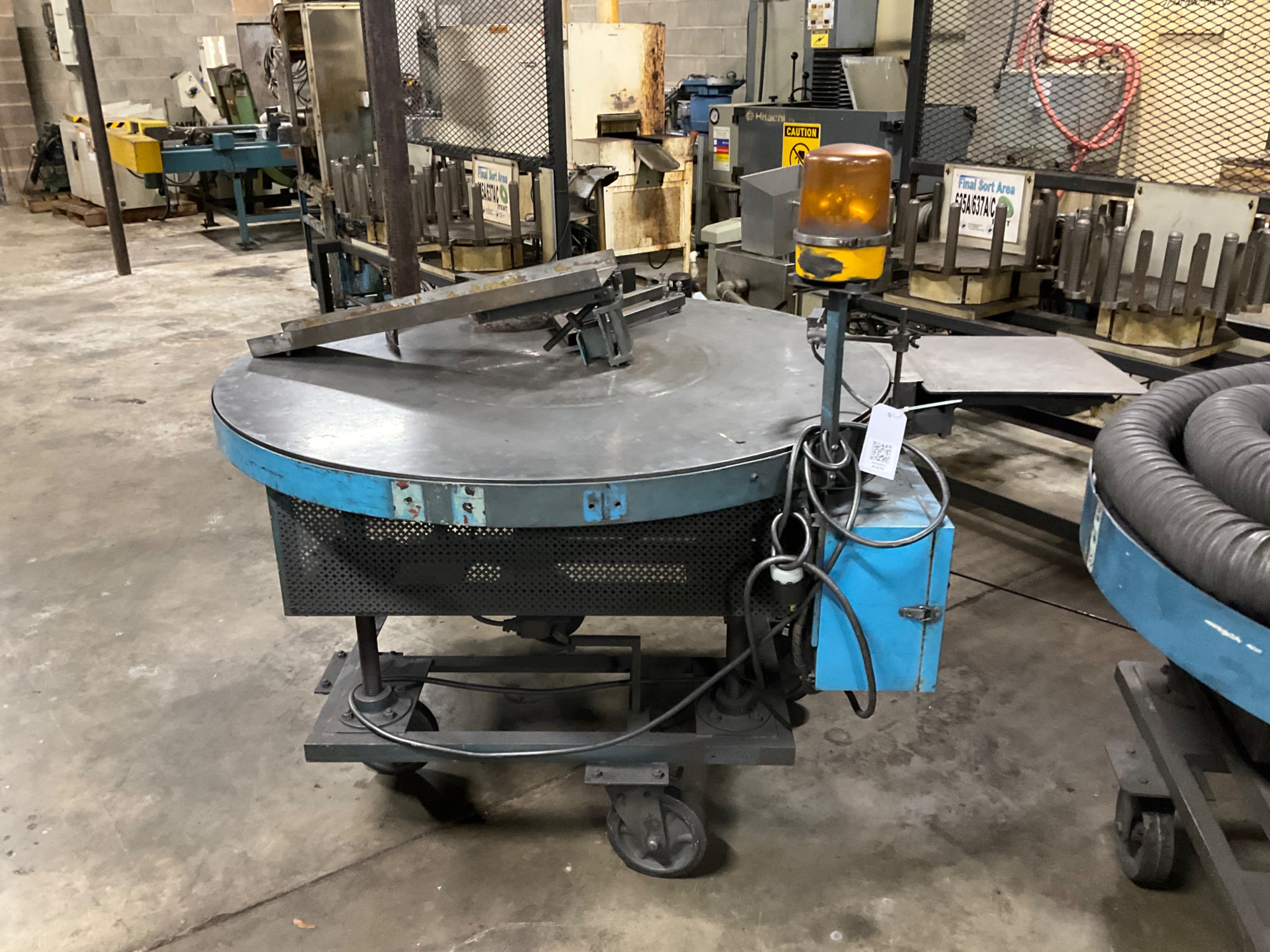 QTY 2: FEEDER TABLES