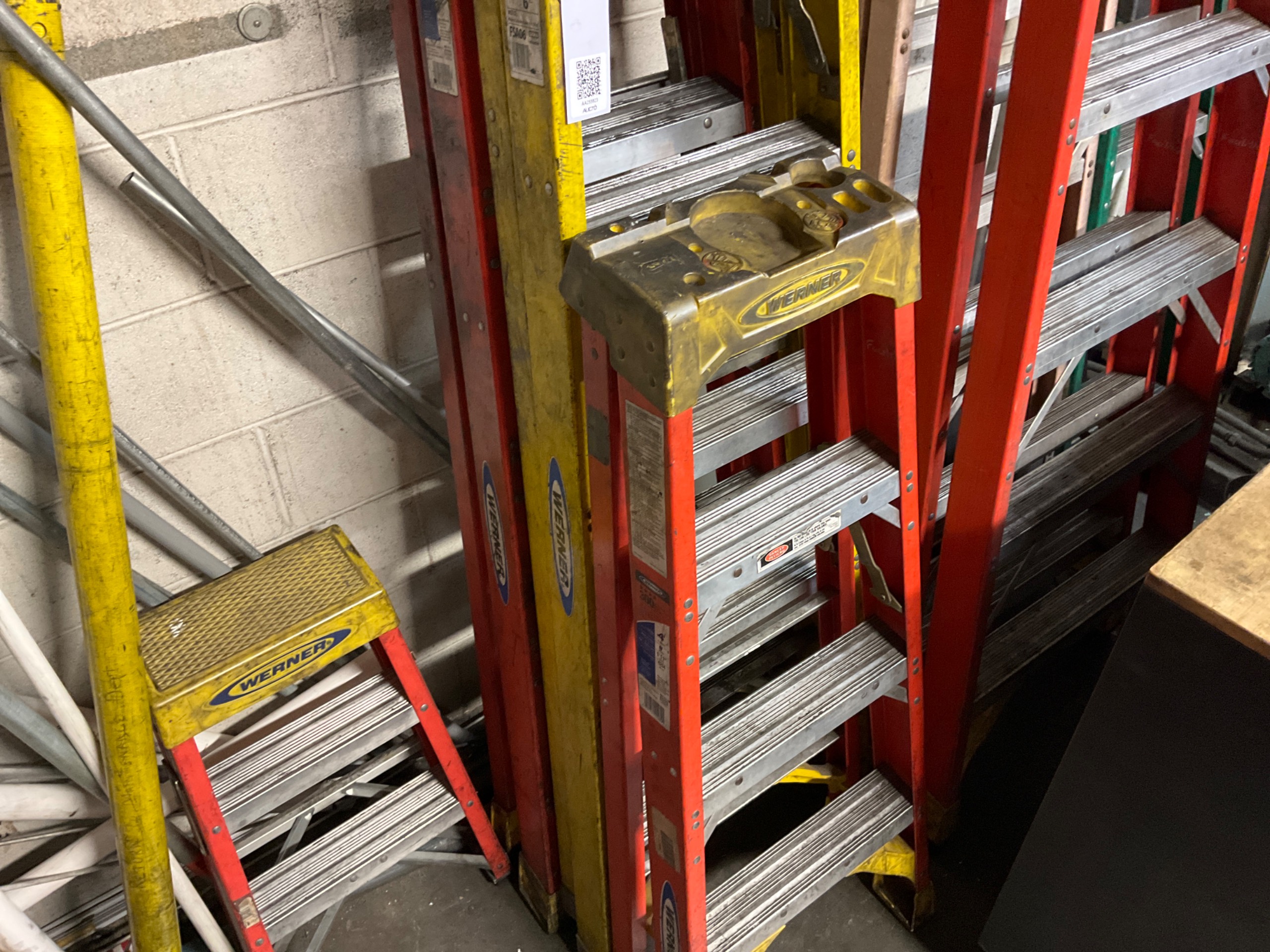 QTY 7: WERNER LADDERS