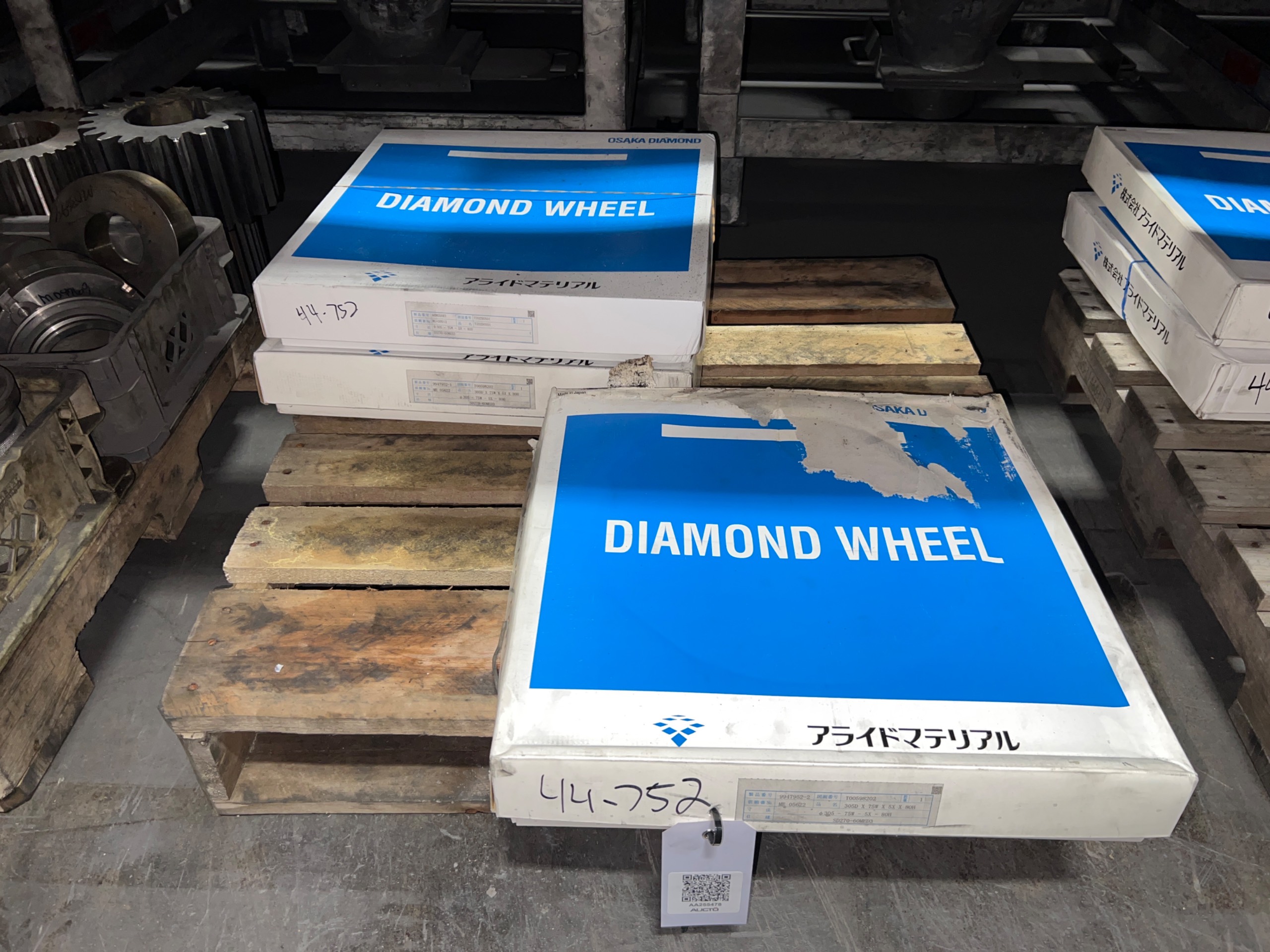 QTY 3: GRINDING WHEEL & ABRASIVES