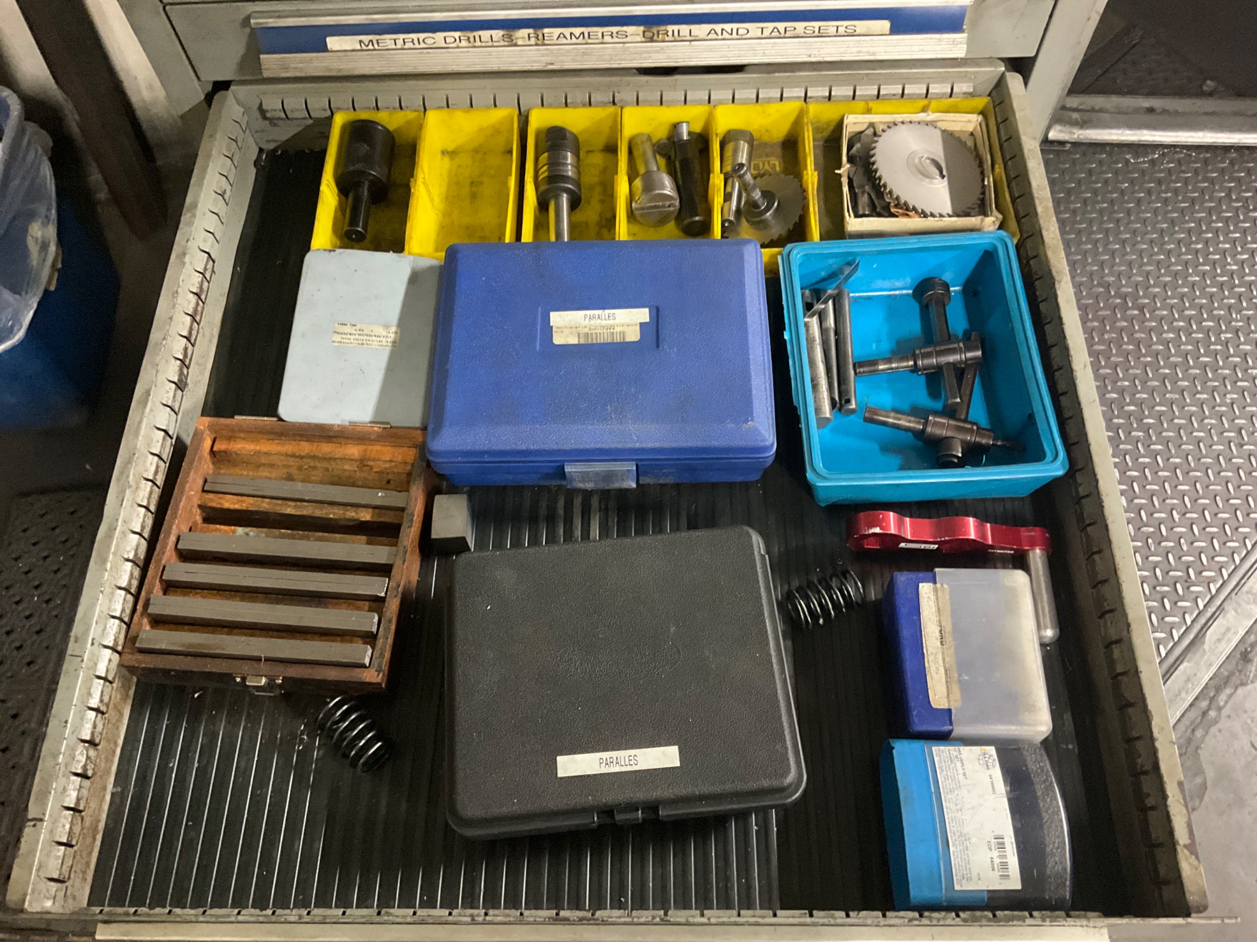 DRAWER CABINET WITH CONTENTS