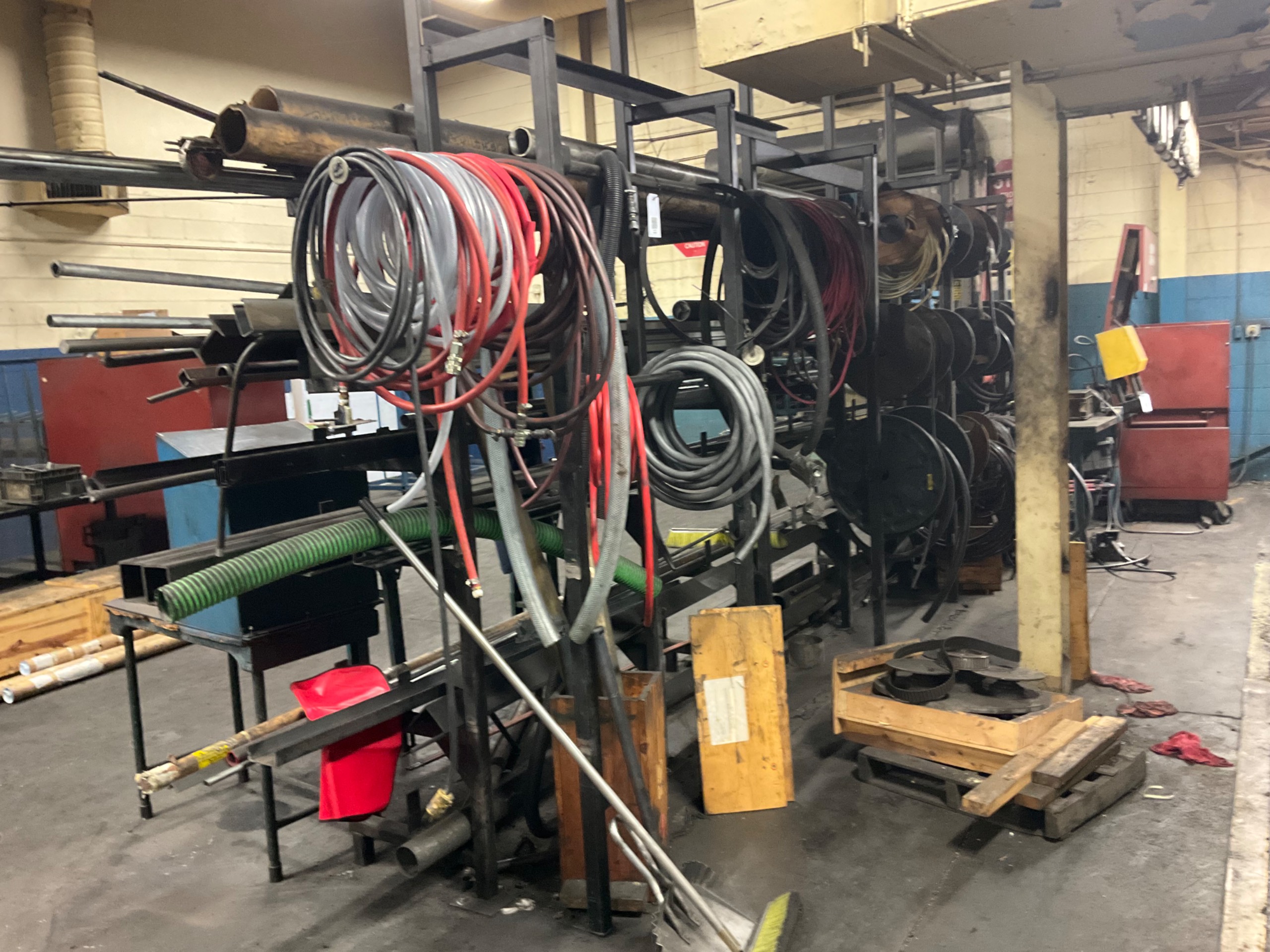 BULK QTY OF HOSE WITH RACKING