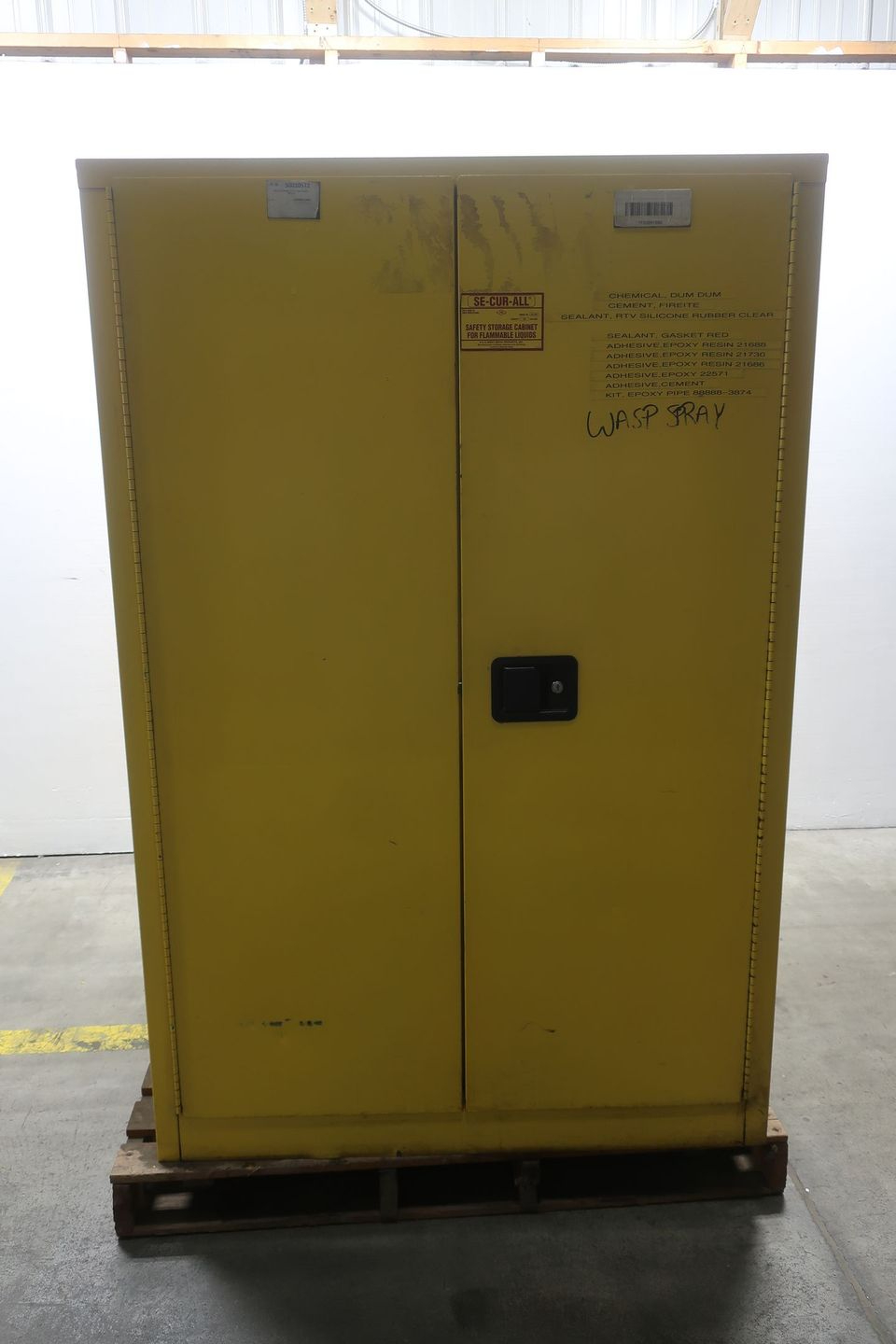 SECURALL SAFETY STORAGE CABINET FOR FLAMMABLE LIQUID