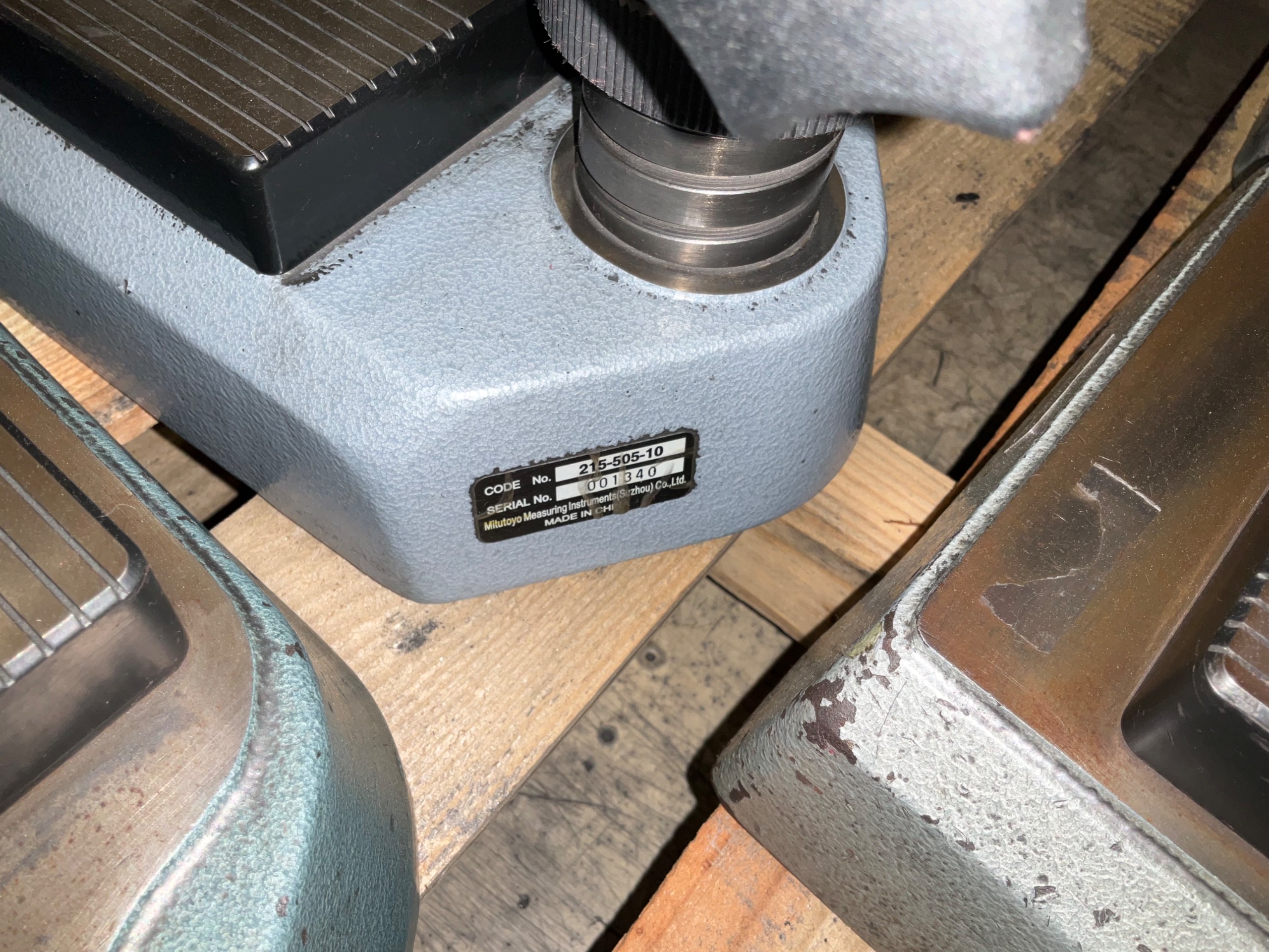 BULK QTY OF DIMENSIONAL MEASUREMENT TOOLS