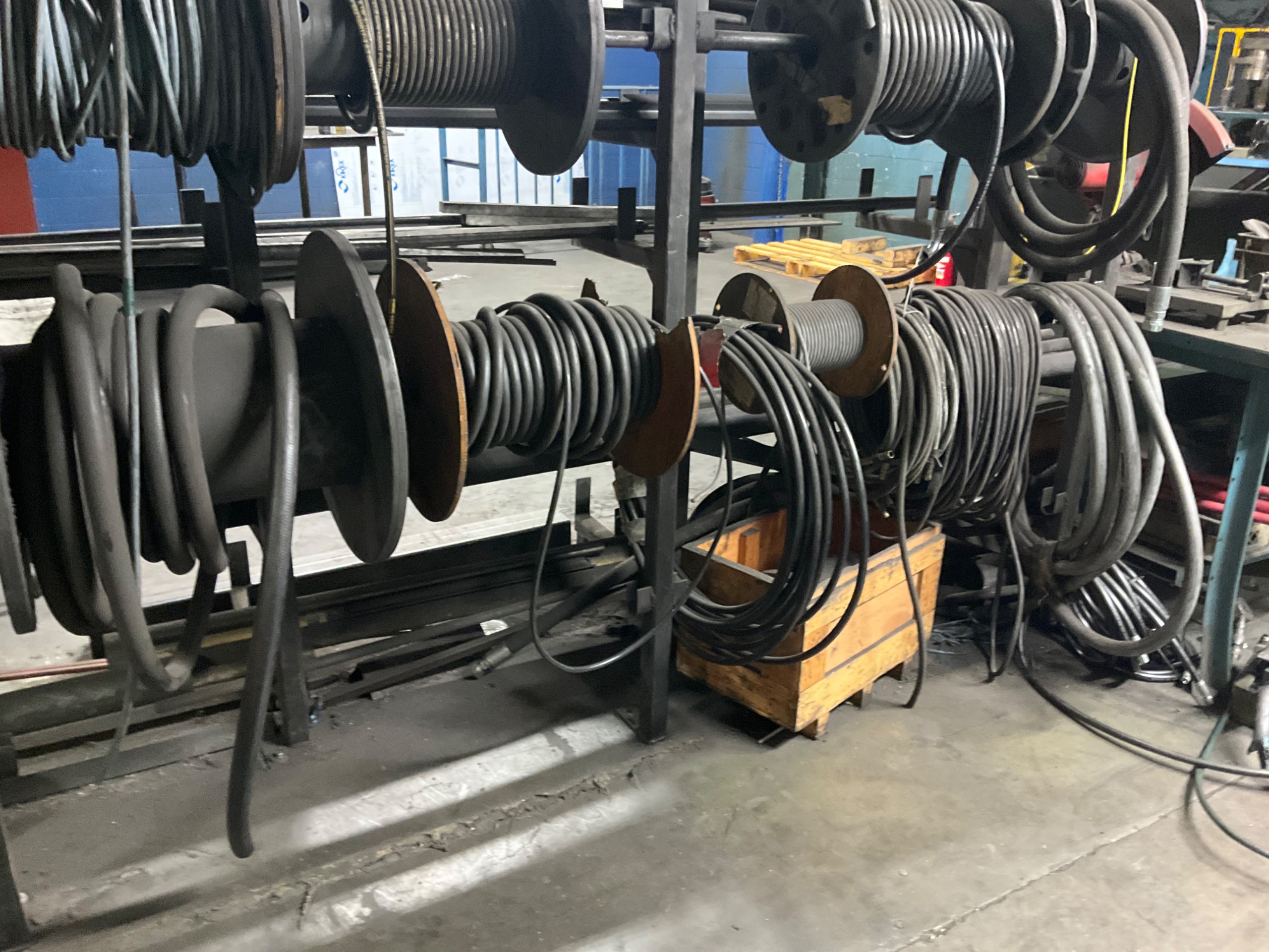 BULK QTY OF HOSE WITH RACKING