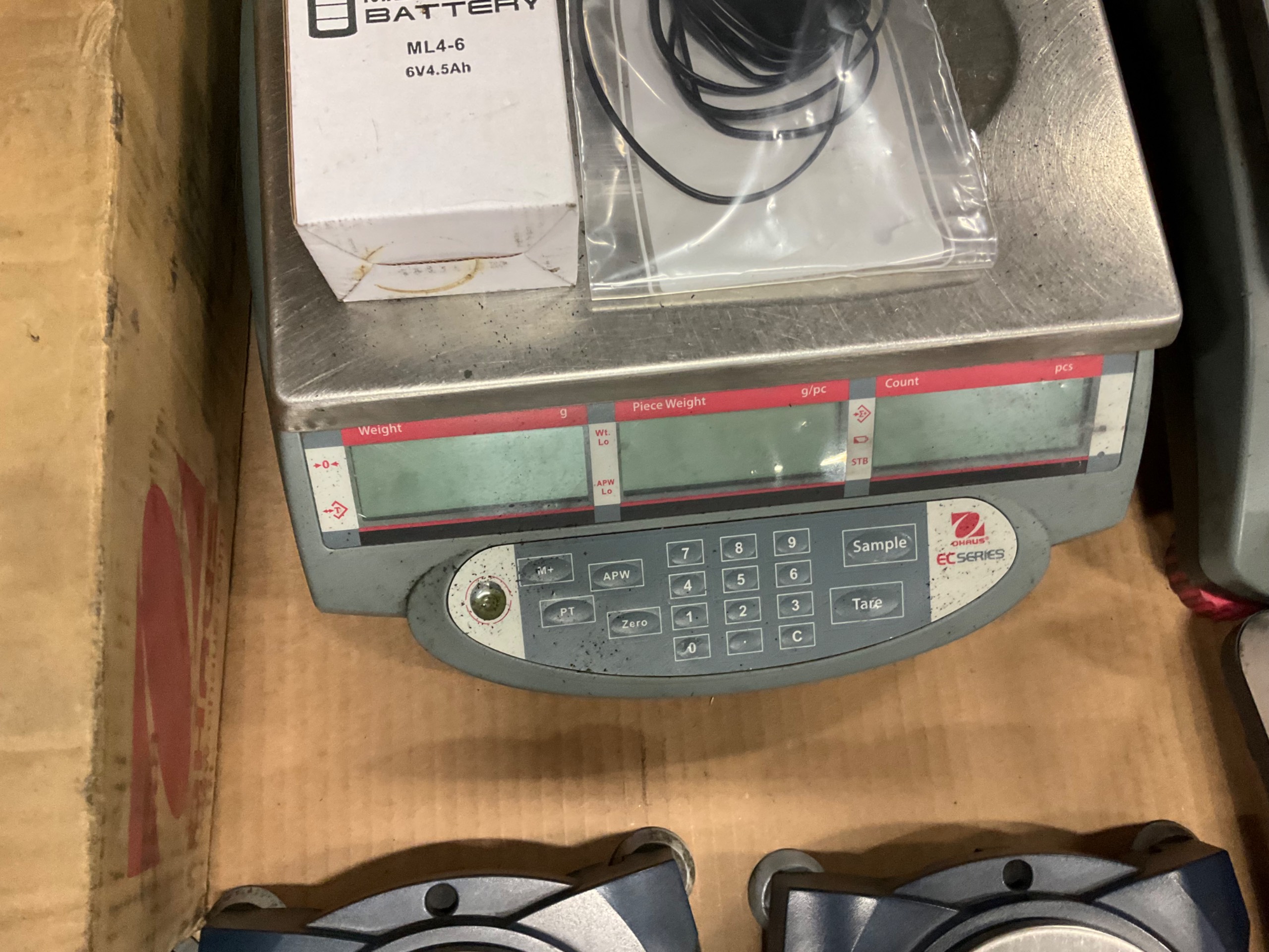 BULK QTY OF BENCH SCALES