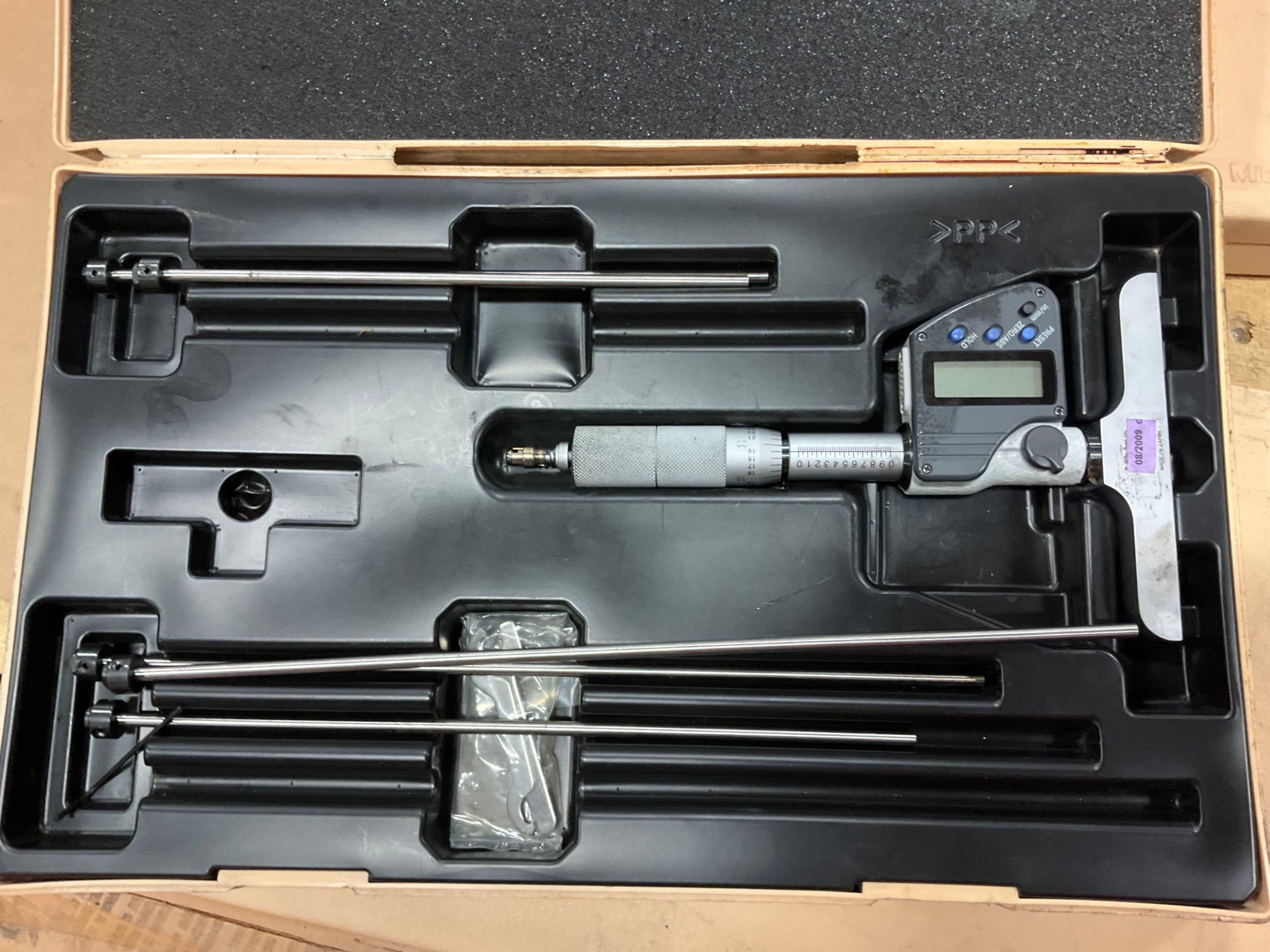 QTY 11: MITUTOYO MICROMETERS