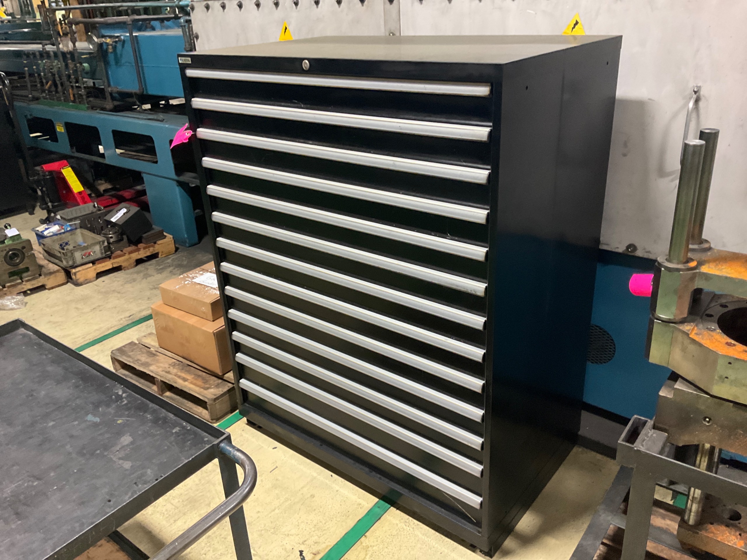 LISTA DRAWER CABINET